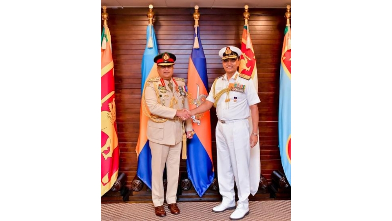 CHIEF OF NAVAL STAFF INDIAN NAVY CALLS ON CDS - Ceylon Daily News