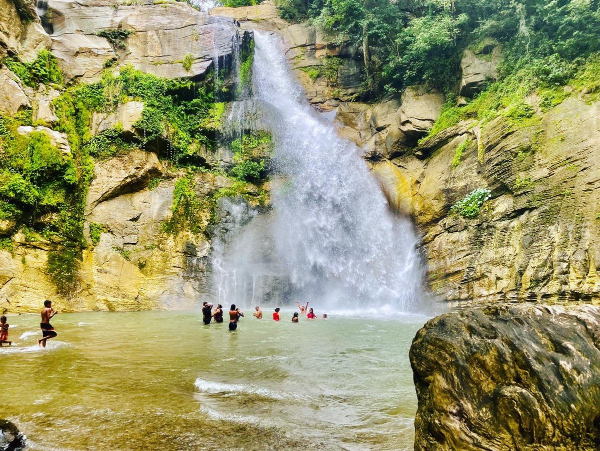Tragedy Strikes as Four Youth Drown at Ella Waterfall - Ceylon Daily News