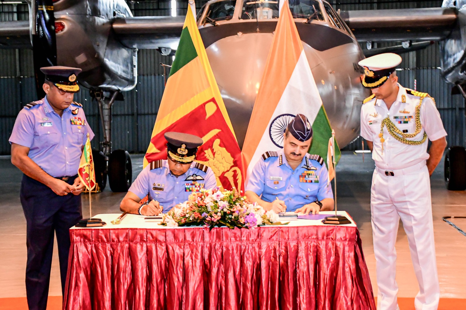 INDIAN AIR FORCE DONATES AN-32 PROPELLERS TO SRI LANKA AIR FORCE ...