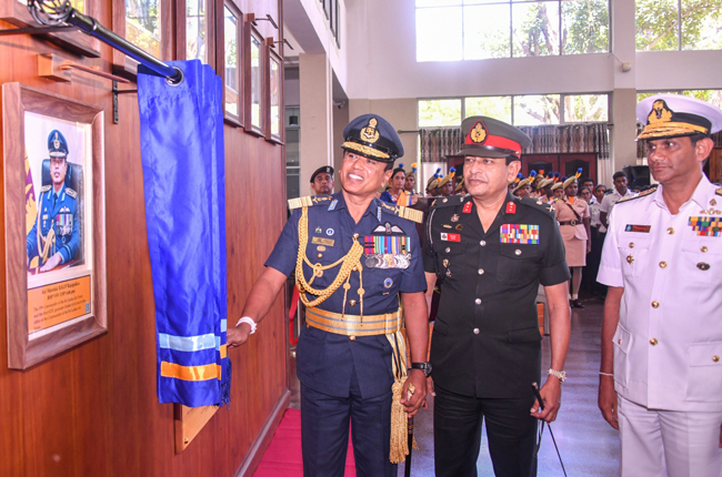 THE COMMANDER OF THE AIR FORCE IS INDUCTED TO THE HALL OF FAME AT KDU ...
