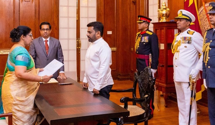 Murdu Fernando Sworn in as Sri Lanka's 48th Chief Justice - Ceylon ...